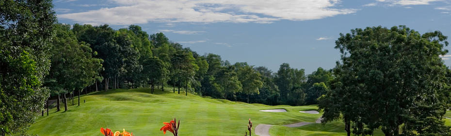 150 golf courses you need to visit before you die | Lannoo Publishers